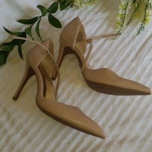 Jennifer Lopez | Shoes | Jennifer Lopez Simi Pumps | Poshmark